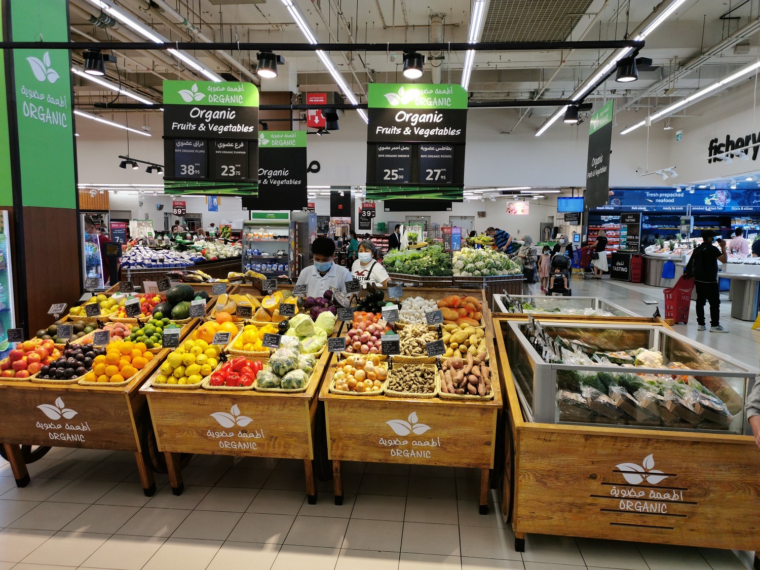 Carrefour to source more organic fruits and vegetables for its customers